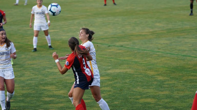 How to Head a Soccer Ball The Right Way- 5 Easy Steps – Authority Soccer