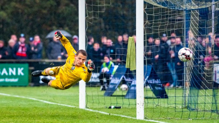 Soccer Vs Rugby: 10 Differences and 10 Similarities – Authority Soccer